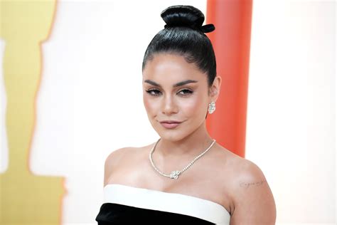 Stella Hudgens Hair