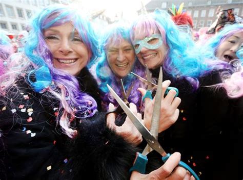 Karneval Fasching Fastnacht Alle Fragen Und Antworten In Endlich Verst Ndlich Der Spiegel