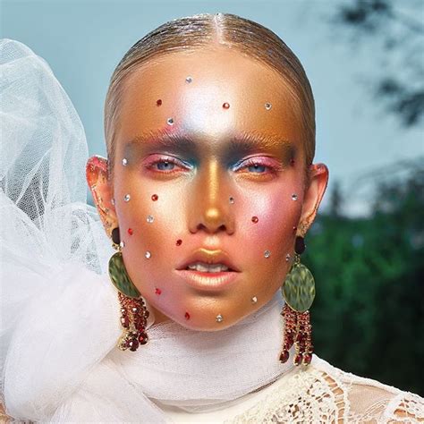 Einat Dan Einatdanofficial • Fotos E Vídeos Do Instagram Beauty