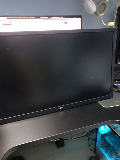 LG 24 Inch Monitor Computers Tech Parts Accessories Monitor Screens On Carousell