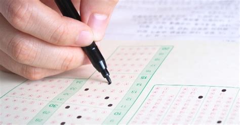 올해 수능 킬러문항 빠졌지만 국·영·수 모두 까다로웠다 올해 수능 킬러문항 빠졌지만 국·영·수 모두 까다로웠다