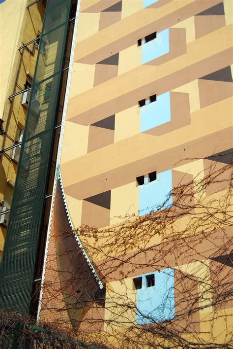 무료 이미지 건축물 목재 집 마천루 유럽 선 색깔 정면 벽돌 탑 블록 크리에이티브 커먼즈 미술 스페인 에스파냐 디자인 마드리드 대칭 스톡