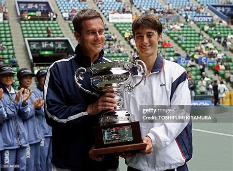 French Tennis Player Julie Halard Decugis Holds The Winning Trophy ニュース写真 Getty Images