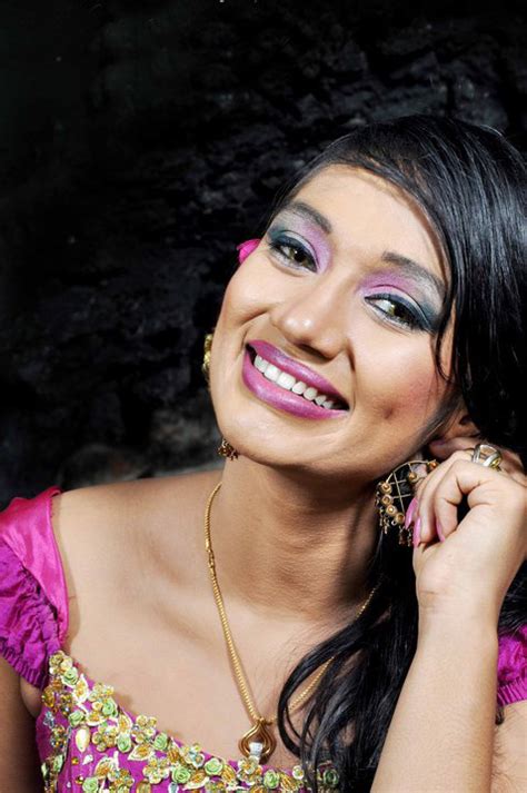 SL Actress Images Upeksha Swarnamali
