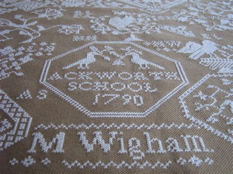 De Tante Van Tjorven Mary Wigham Sampler Initialen Patronen Borduren