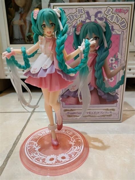 Jual Wonderland Figure Hatsune Miku Rapunzel Ver Original Taito Shopee Indonesia
