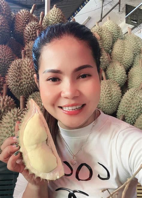 សុីងហ្គលចា៎🥰🥰 សុភាព លក់ផ្លែឈេីធម្មជាតិ បោះដុំ និង លក់រាយ