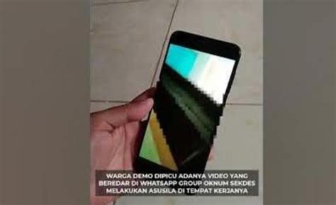 Viral Video Ibu Sekdes Dan Pendamping Desa Di Brebes Esek Esek Di Ruang Kerja Warga Tuntut Mundur