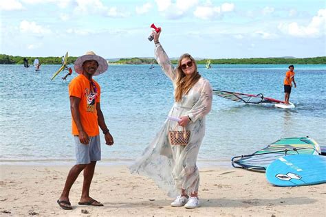 Première Journée De La Princesse Amalia à Bonaire Lhéritière Du