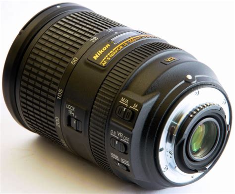 Nikon AF-S DX Nikkor 18-300mm f/3.5-5.6G ED VR Images