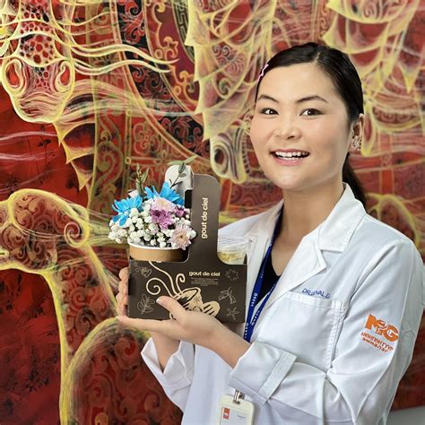 📚Зүрхэн хүрдээ идэвхижүүлье 👇Орчин үед иогийн гүн ухаан анагаах ухааныг хослуулан аж төрөх нь