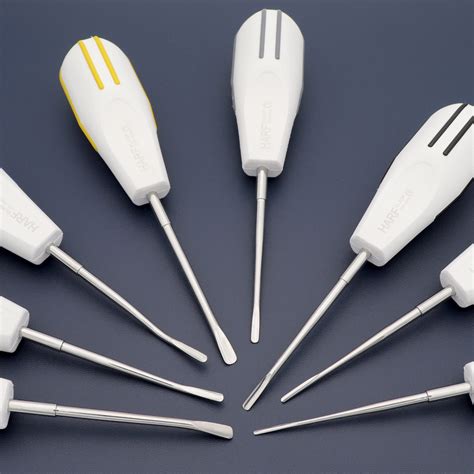 Luxating Elevators P Set Harfins