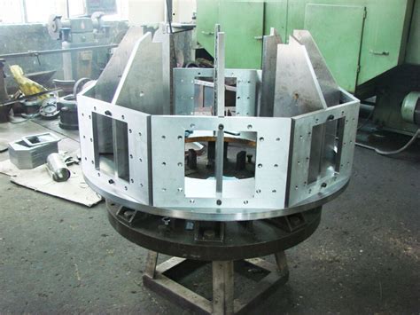 Indian National Gamma Array Inter University Accelerator Centre IUAC