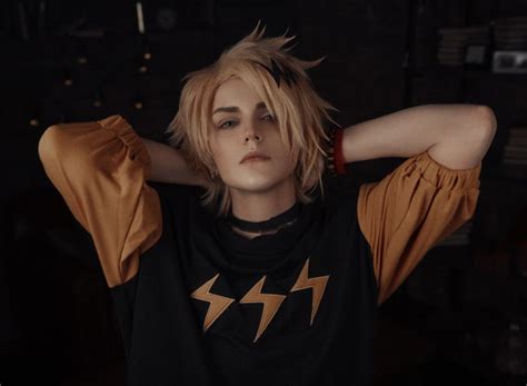 Denki Kaminari Косплей Лучший косплей Длинноволосые мужчины