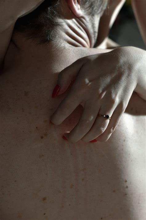 THE BOUNDARIES OF INTIMACY A NEW VISUAL STORY BY PHOTOGRAPHER MARIA MARCHENKOVA NAKID