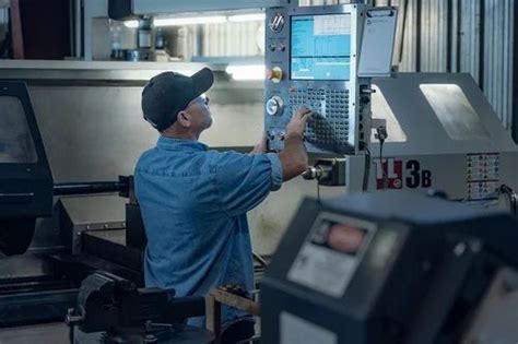 CNC Machine Reconditioning Service In Pune ID