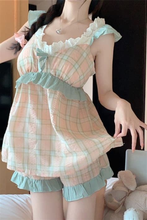 핑크프릴 Set 체크 민소매 나시 플레어 탑 반바지 잠옷 투피스 세트