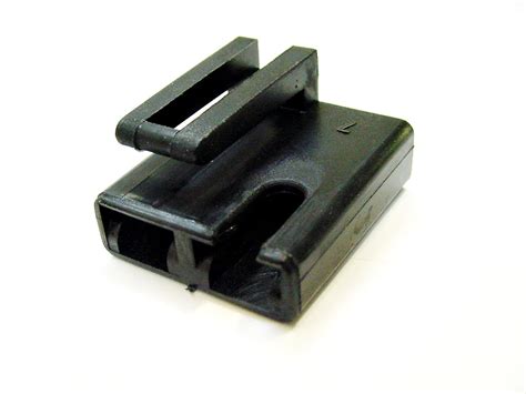 2 Way Gm Female Wire Harness Terminal Connector Housing W Latch And Pin