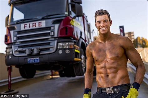 Cameron Cranley Is Australias New Bachelor Daily Mail Online