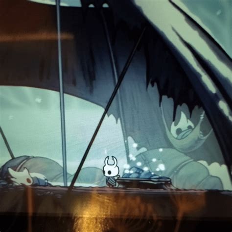 I Didnt Find This Bench Before Foghting Hornet And Had To Go From Oros Place Up To Hornet 💀 R