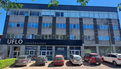 Licenciatura En Administración En Uflo Innovación Y Adaptación Para El Mercado Actual Databa