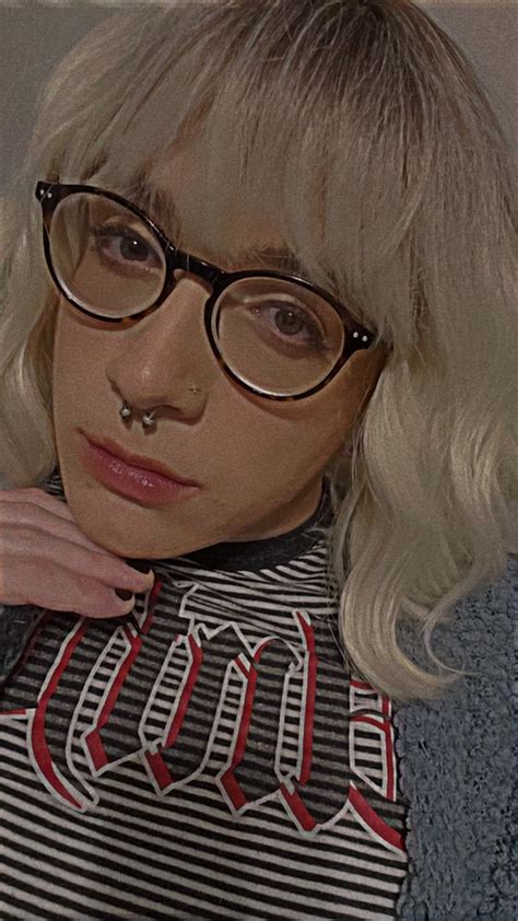 Genderfluidnon Binarynervous Rcrossdressing