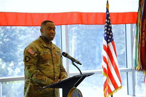 Inscom Hhc Welcomes New First Sergeant Article The United States Army