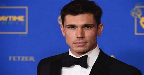 Tanner Novlan Biography Age Girlfriend MrDustBin