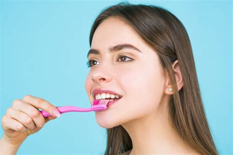 Theeth Bilder Durchsuchen 356 Archivfotos Vektorgrafiken Und Videos