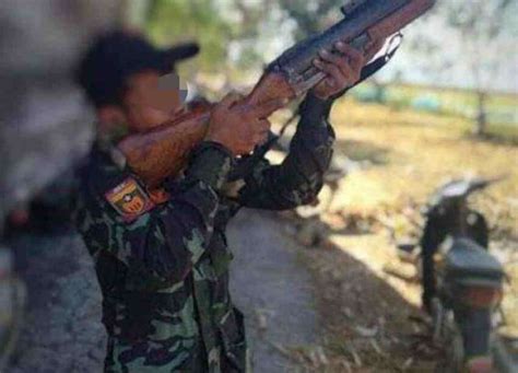 သိမ်ဇရပ်မြို့ ရဲစခန်းကို ၄၀ မမ ဖြင့် ပစ်ခတ် တိုက်ခိုက်မှု ရဲ ၂ ဦးသေဆုံး Khit Thit Media