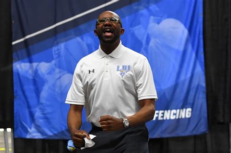Former Us Olympian And Liu Fencing Coach Sentenced For Sex Offenses Yahoo Sports