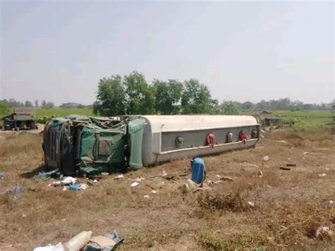 သန်လျင်မြို့၌ ဆီဘောက်ဆာယာဉ်တစ်စီး တိမ်းမှောက်ခဲ့ရာ အမျိုးသားတစ်ဦး ထိခိုက်ဒဏ်ရာရရှိ