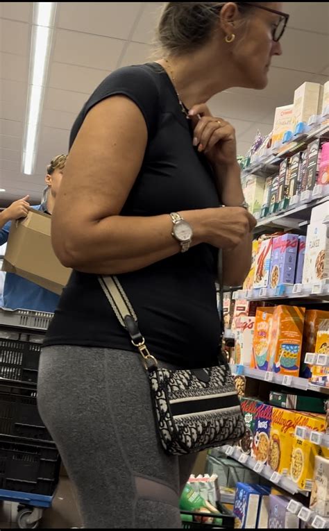Pawg Gilf In Thight Leggings Jiggle Spandex Leggings Yoga Pants Forum
