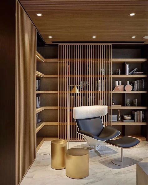 Instagram의 바리엘리네 현관중문 드레스룸 파티션님 서재에 해라디자인으로 슬라이딩도어를 설치한 사례입니다 중문으로 뿐만아니라 다양한 공간에도 빛을바라네요