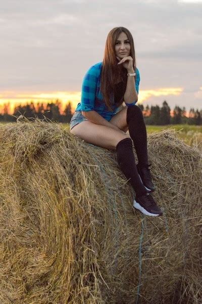 Yuliyafoxs Photos