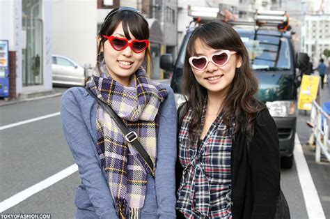 Japanese Girls In Cute Heart Shaped Sunglasses Tokyo Fashion