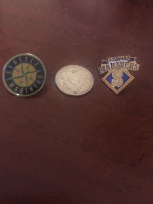 Seattle Mariners Vintage Logo Pins Ltd Edition 2 Pin Lot Ebay