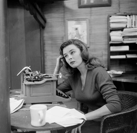 30 Glamorous Photos Of Elaine Stewart In The 1950s ~ Vintage Everyday