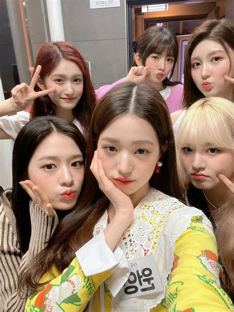 Pin By Pamela˖ ࣪⭑🐇 On Ive 🏹ᥫ᭡ ˖ ࣪ Kpop Girl Groups Korean Girl