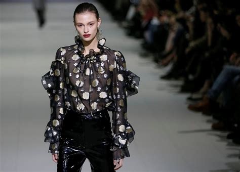 5 речей із 2000 х повертаються в моду що носити щоб бути в тренді