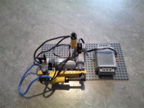 Lego Moc Pneumatic Rc Switch And Compressor By Simstorm Rebrickable Build With Lego