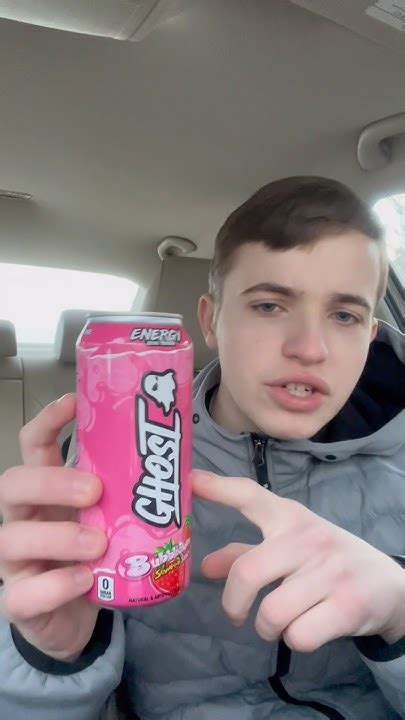 Luka Tries Ghost Strawberry Bubalicious Review Ghostenergy Energydrink Youtube