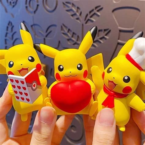 Pokémon Pokémon Cute Pikachu Mystery Box Figure Toy Car Desktop