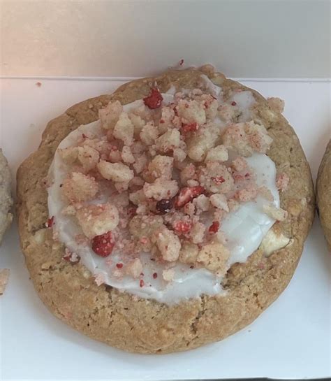 same cookie same crumbl 2 days apart r crumblcookies