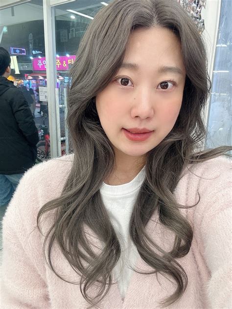 홍대미용실 데몬헤어 여자긴머리염색 애쉬그레이 후기 네이버 블로그