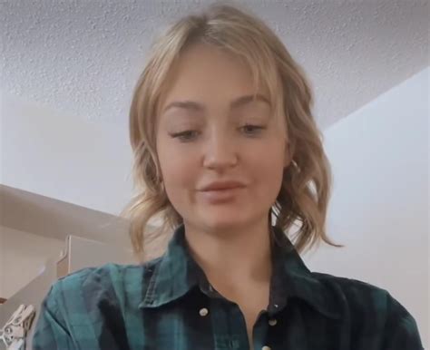 Where Is This Girls Hair Going She Used To Have Such Long Thick Hair