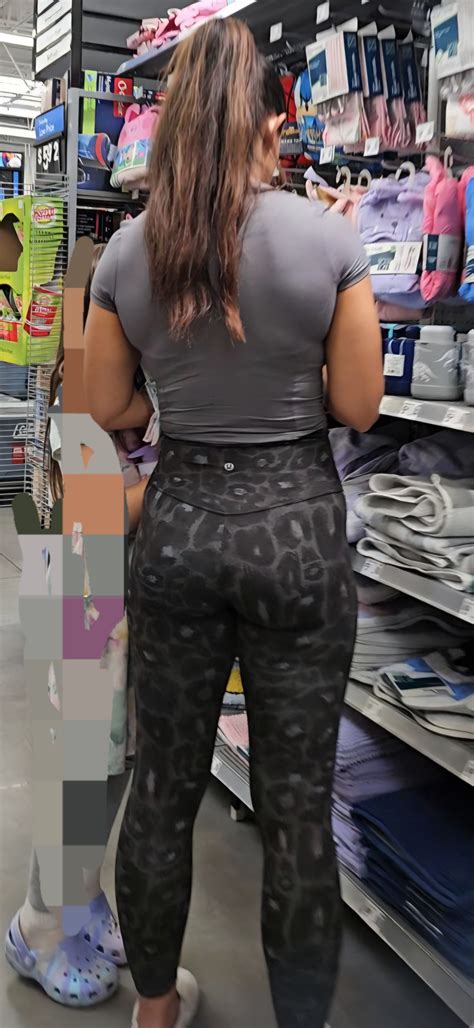 Shopping Milfs Collection 12 Spandex Leggings And Yoga Pants Forum