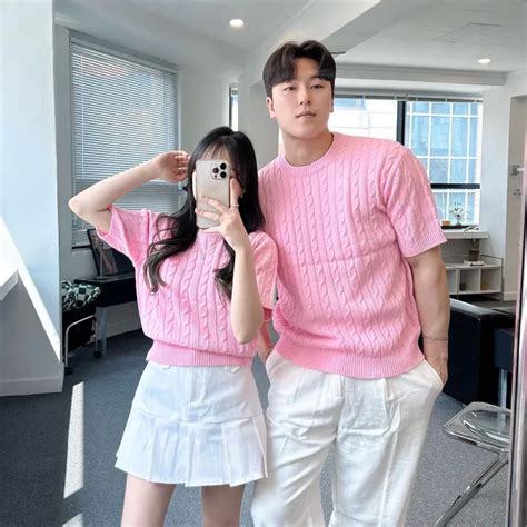 2사이즈색감짱ᰔ 꽈배기 반팔 니트 커플티 커플 니트 반팔티 여름 커플룩 시밀러룩 남녀공용 크롭티 크롭 반팔 파스텔 오버핏 아방핏 빅사이즈 꾸안꾸 데이트 캔디 소라