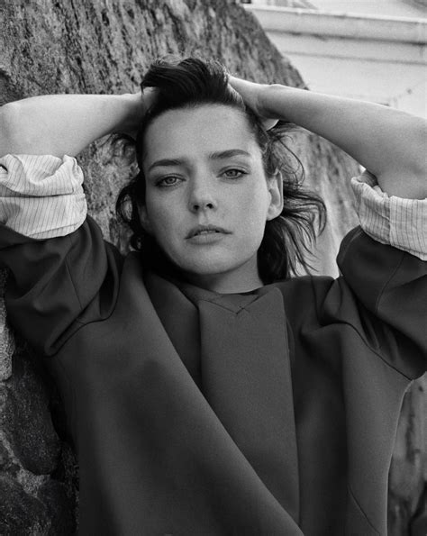 Biographie Carrière Et Actualités De Roxane Mesquida Numéro