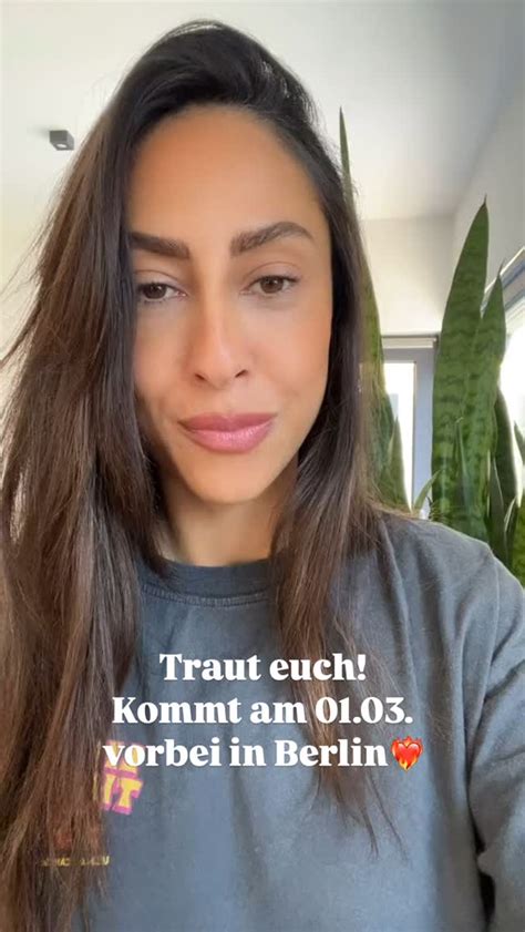 Staffel 12 Franziska Kleinert Barfuß Am Klavier Franziska